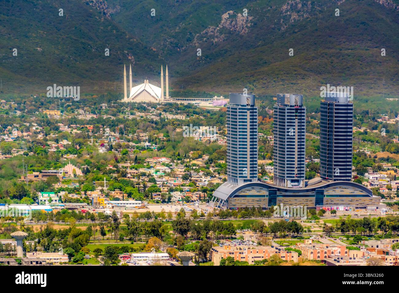 The Faisal Mosque is the national mosque of Pakistan, located in the ...