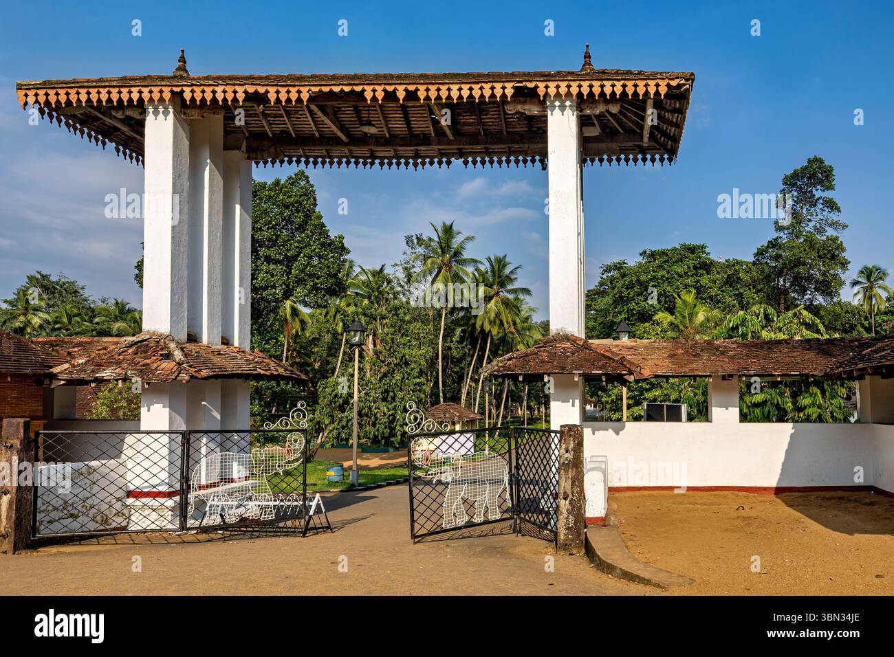 The Maha Saman Devalaya Tmeple at Ratnapura in Sri Lanka Stock Photo ...
