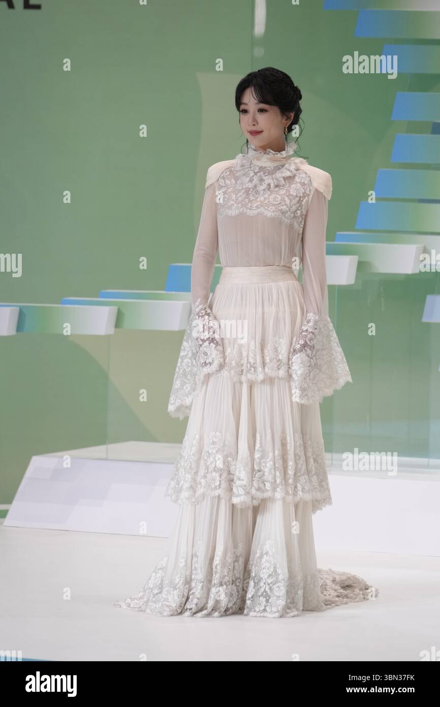 Chinese actress and singer Yang Zi attends the 30th Shanghai Television ...