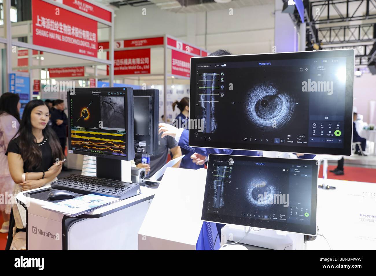 The 2025 Shanghai International Medical Devices Exhibition is held in ...