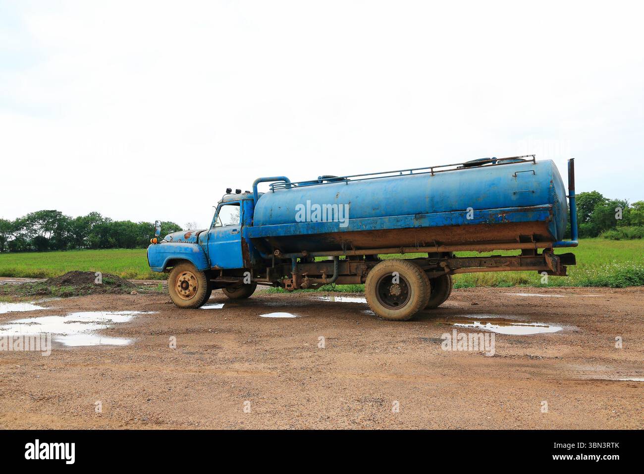Tractor tank container on hi-res stock photography and images - Alamy