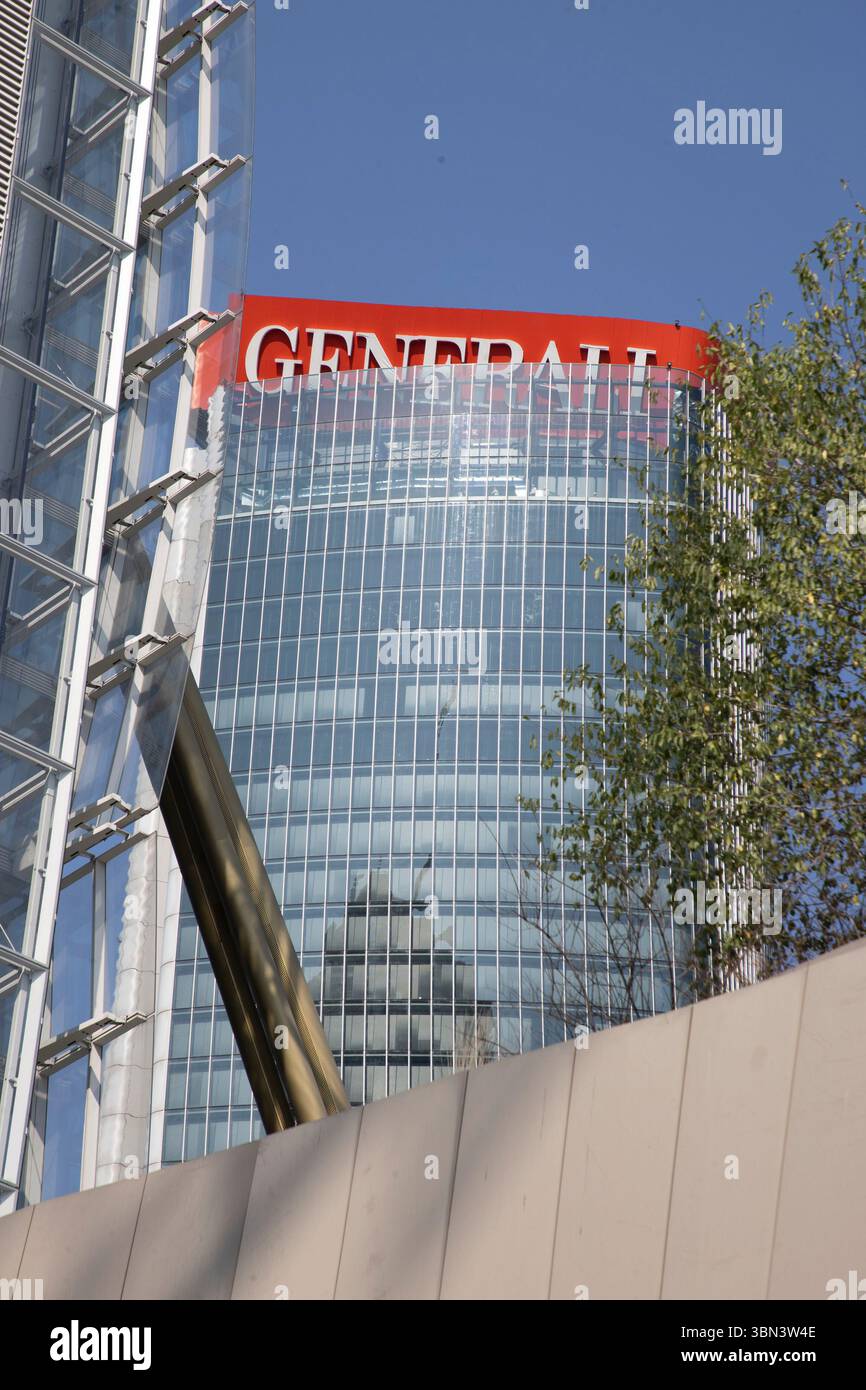 Cede l’insegna delle Torri Generali Milano - Italia - Cronaca Lunedì ...