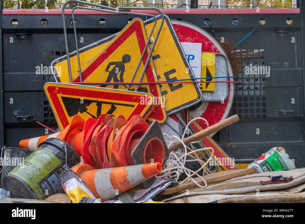 Worksite sign hi-res stock photography and images - Alamy