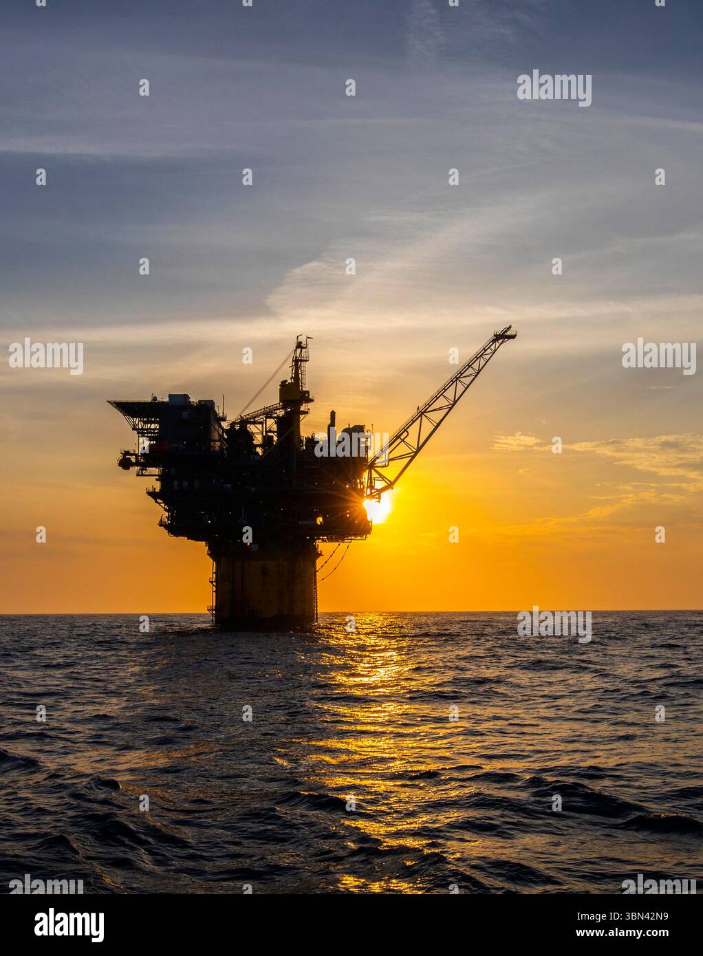 Drilling for oil and gas Stock Photo - Alamy