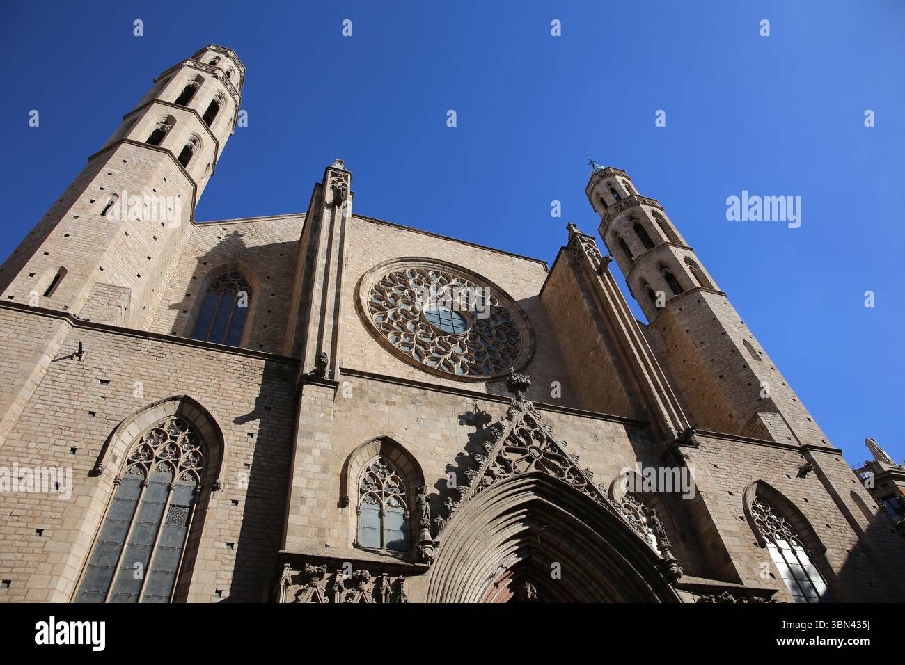 Santa Maria del Mar church. Main façade. Gothic Catalan. 14th century ...