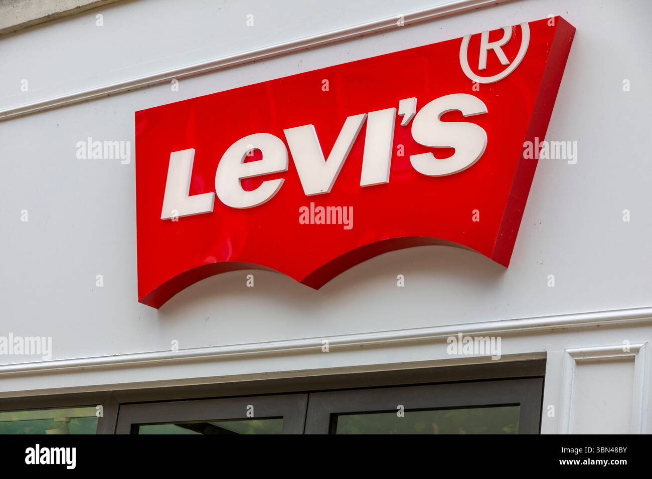 Levi's store sign Stock Photo - Alamy