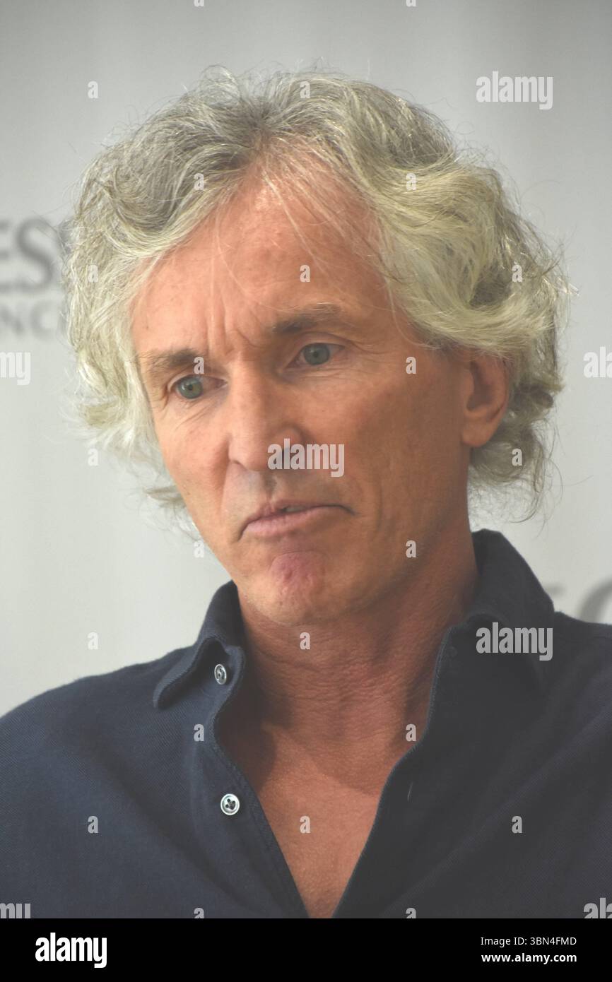 Stefan Glowacz Bergsteiger Muenchen 30.06.2025 Presseclub Muenchen Pressegespraech Wie ...