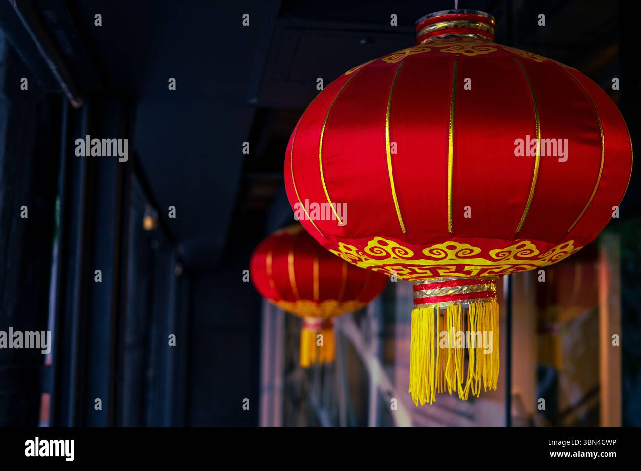 Red lanterns oriental charm hi-res stock photography and images - Alamy
