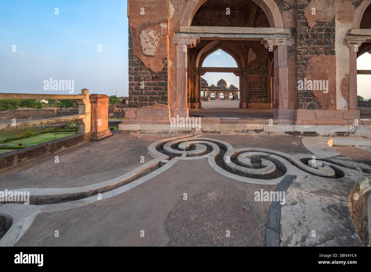 Jahaz Mahal royal complex, Mandu, Madhya Pradesh, India Stock Photo - Alamy
