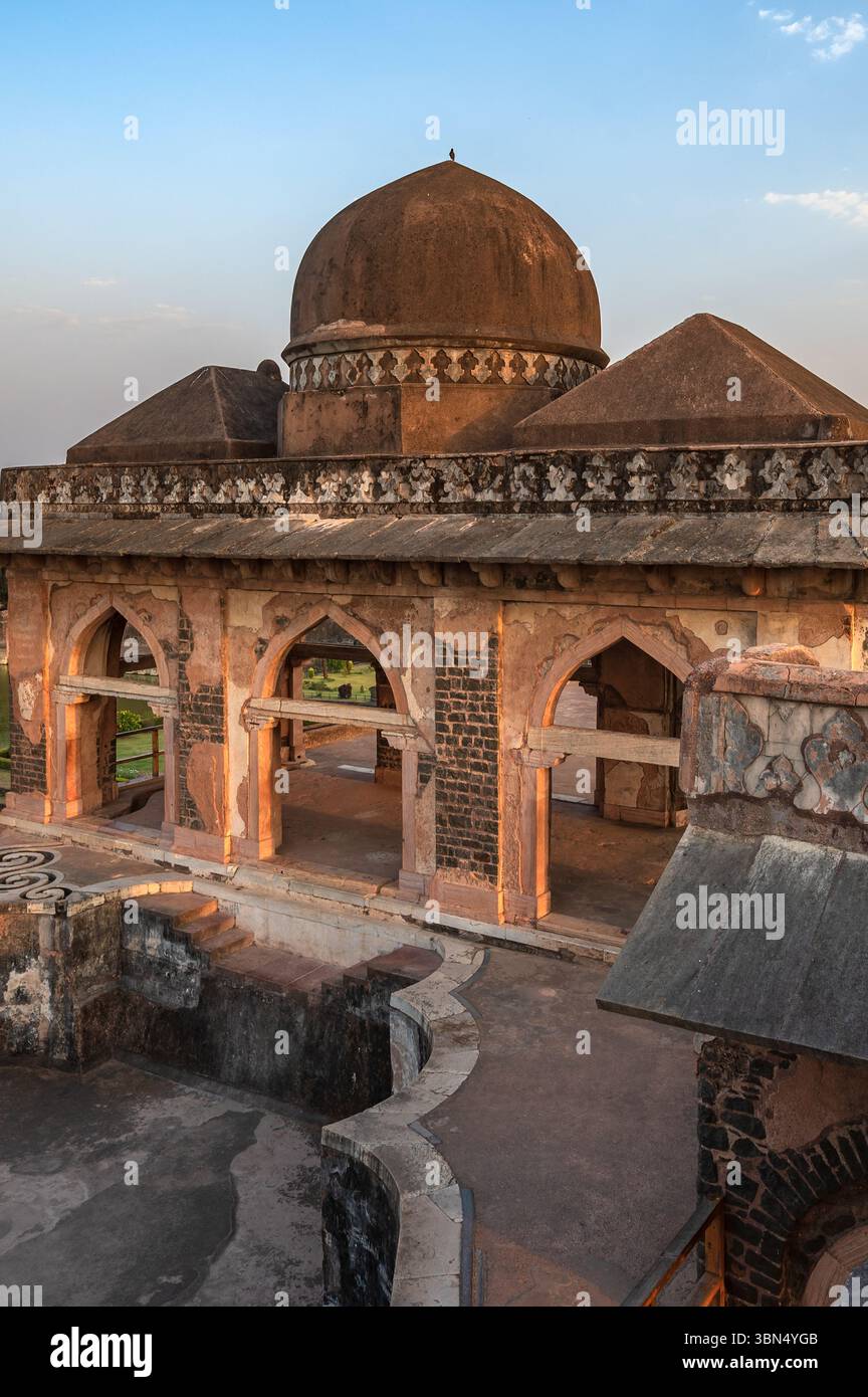 Jahaz Mahal royal complex, Mandu, Madhya Pradesh, India Stock Photo - Alamy