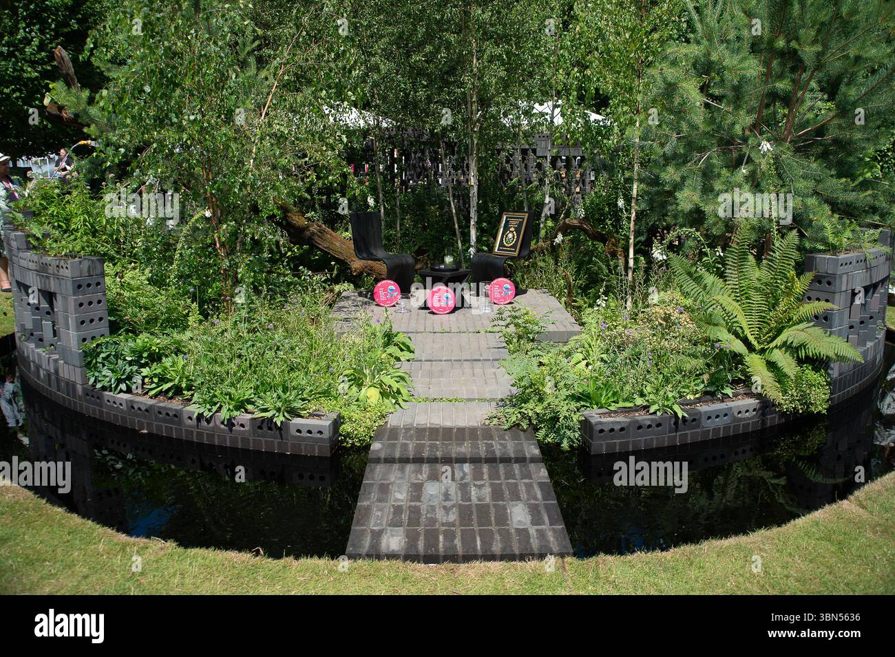 East Molesley, UK. 30th June, 2025. The Subaru Cocoon Show Garden ...