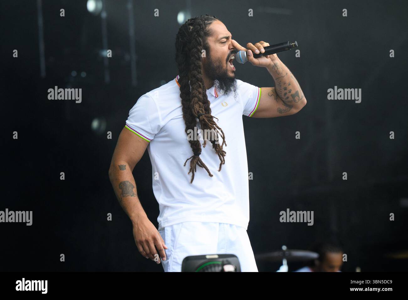 Glastonbury festival 2025 bob vylan hi-res stock photography and images ...