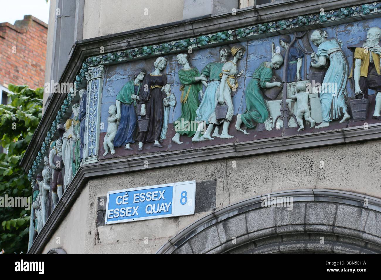 Frieze 2025 hi-res stock photography and images - Alamy