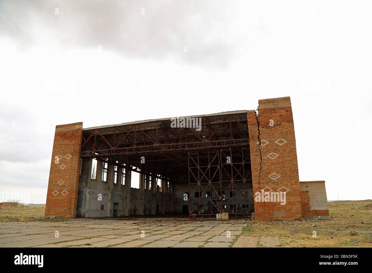 Building dated 1981 at the abandoned Bagakhangai Soviet Airbase in Mongolia Stock Photo - Alamy