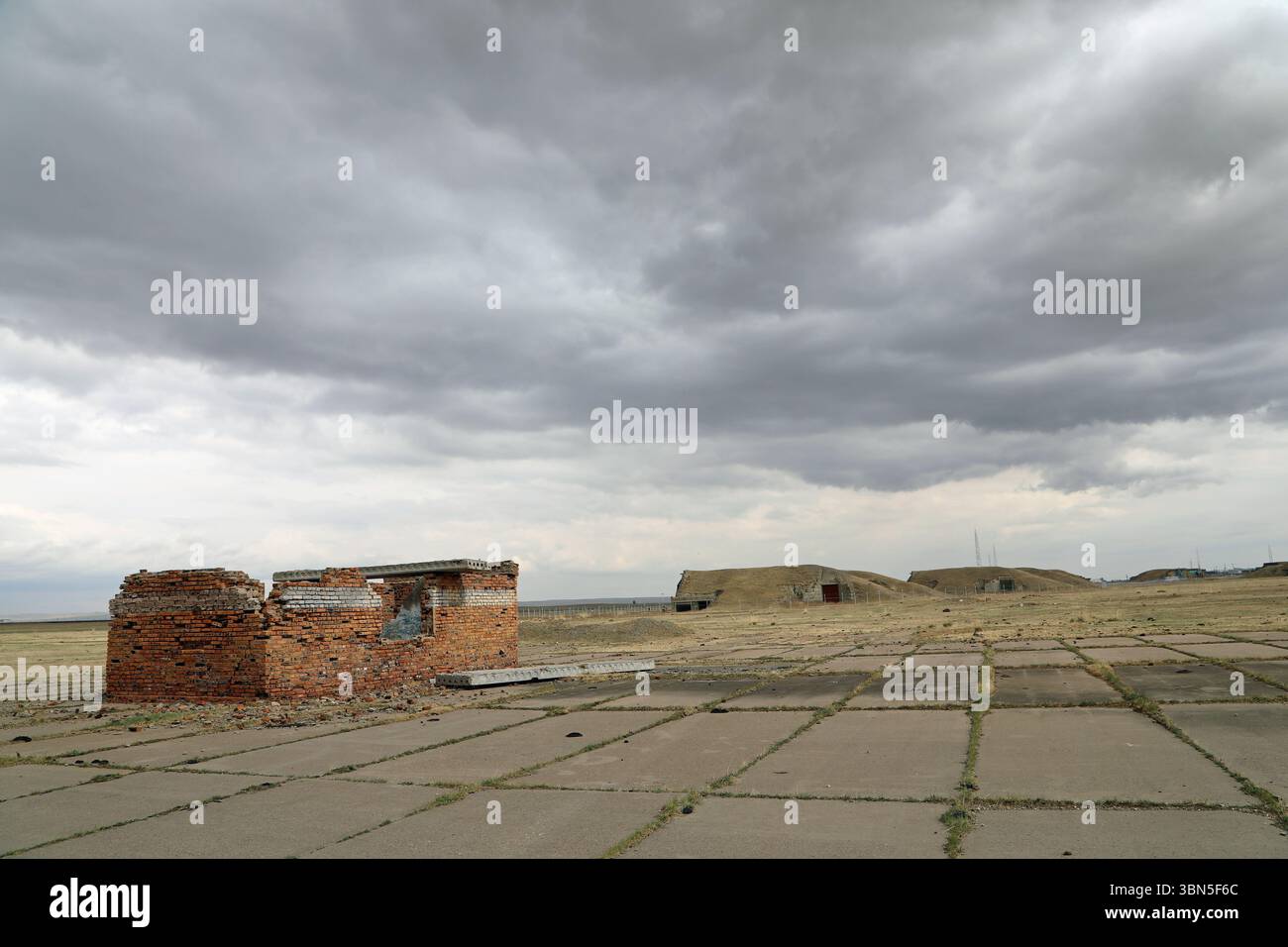 Base dated hi-res stock photography and images - Alamy