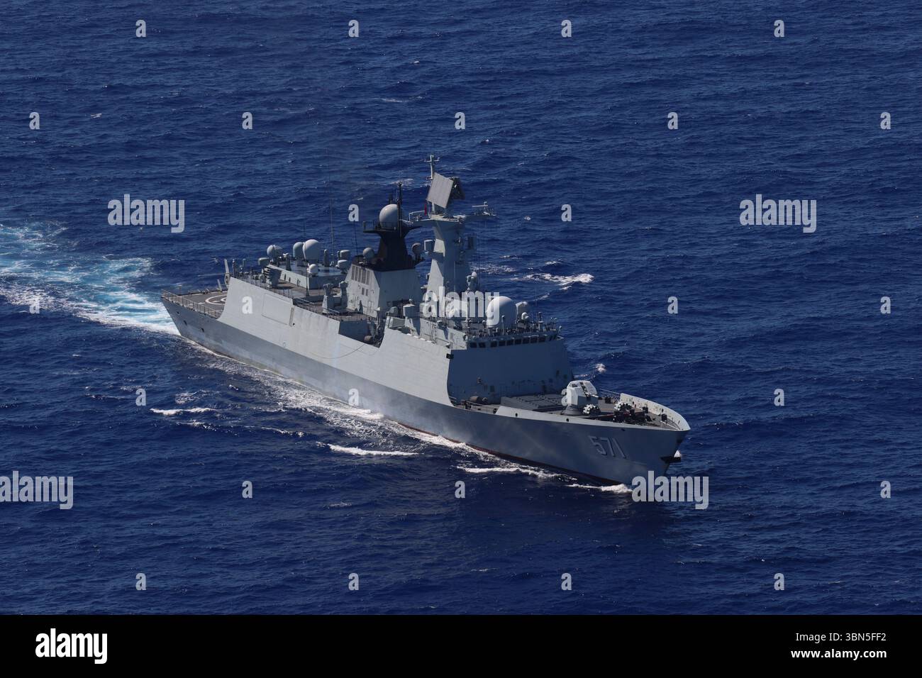 Yuncheng missile frigate hi-res stock photography and images - Alamy
