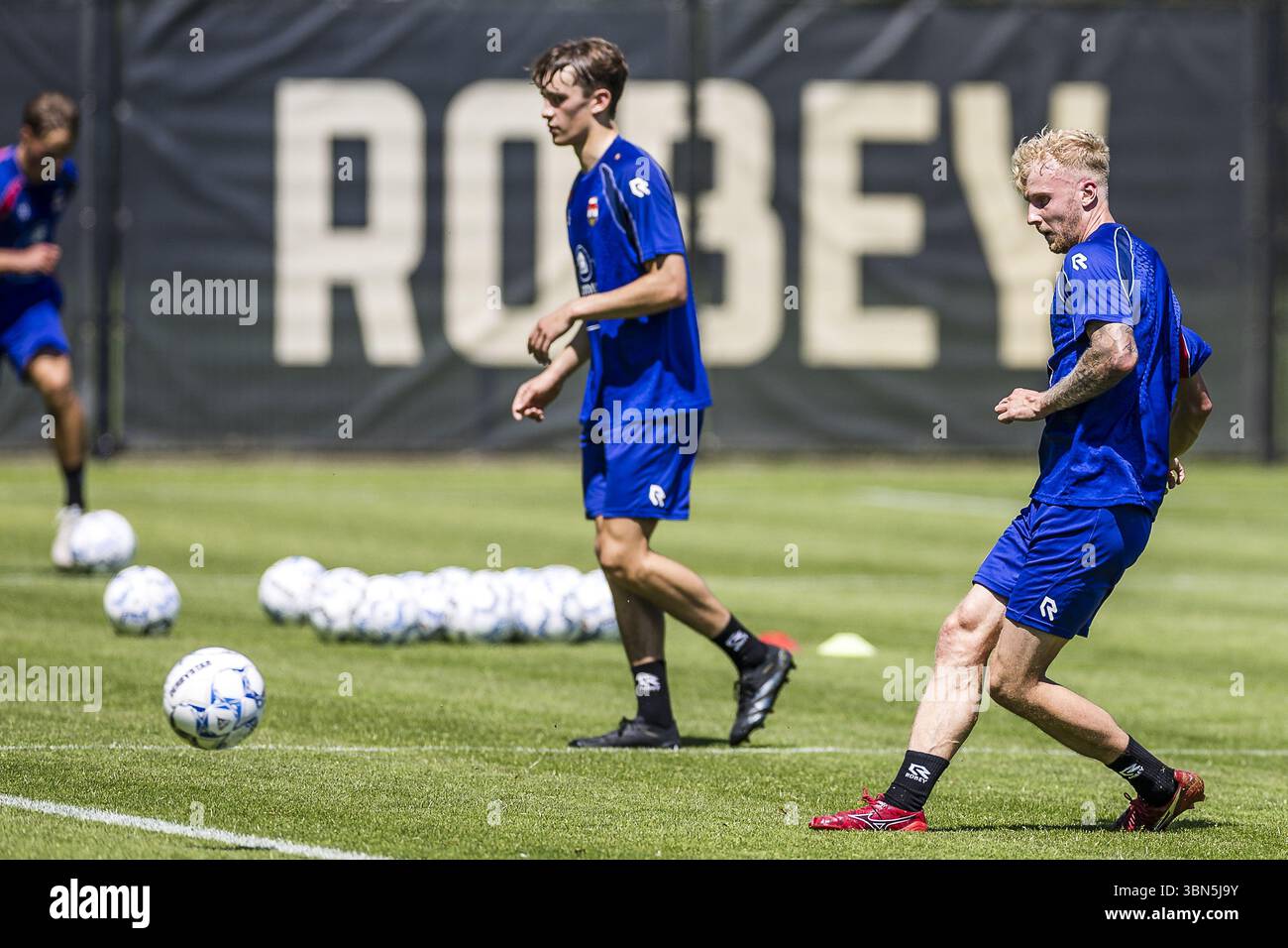Jari schuurman of willem ii tilburg hi-res stock photography and images ...