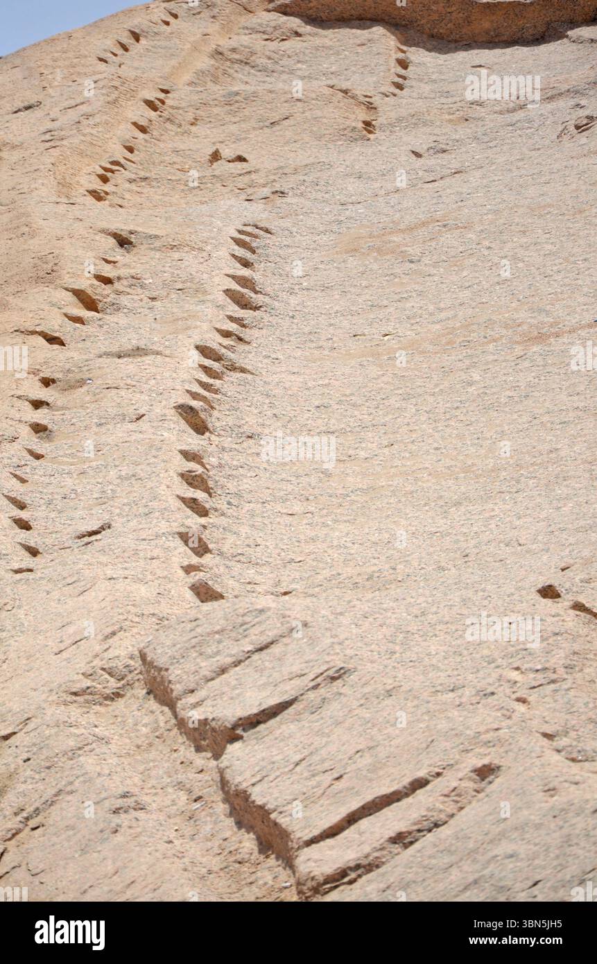Ancient traces of granite processing in the Aswan Red Granite Quarry ...
