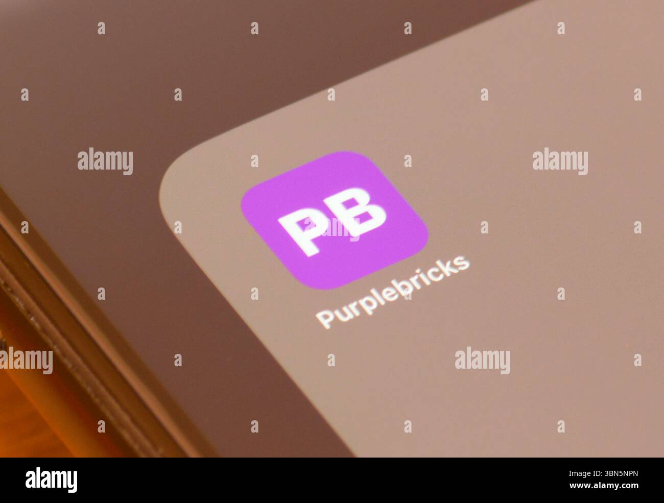 Purplebricks property app on smartphone screen Stock Photo - Alamy