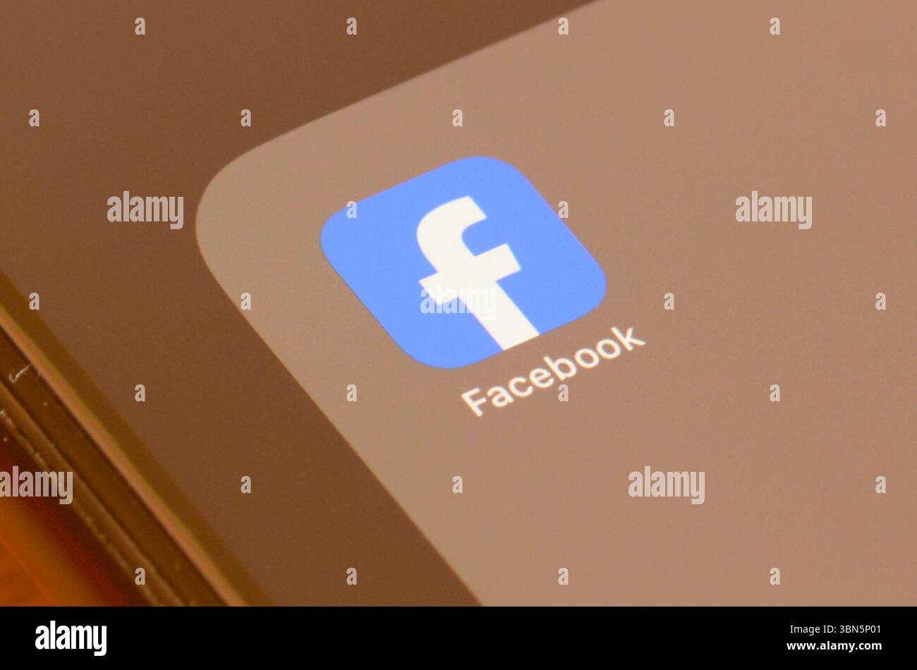 Facebook logo mark zuckerberg hi-res stock photography and images - Alamy