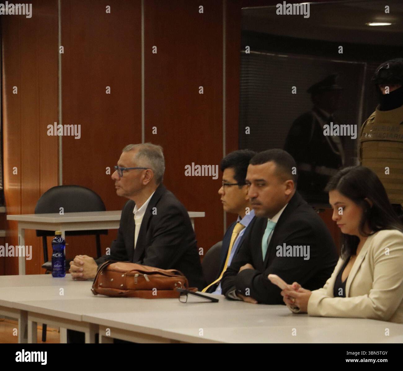 SENTENCE RECONSTRUCTION OF MANABI JORGE GLAS Quito, Monday, June 30 ...