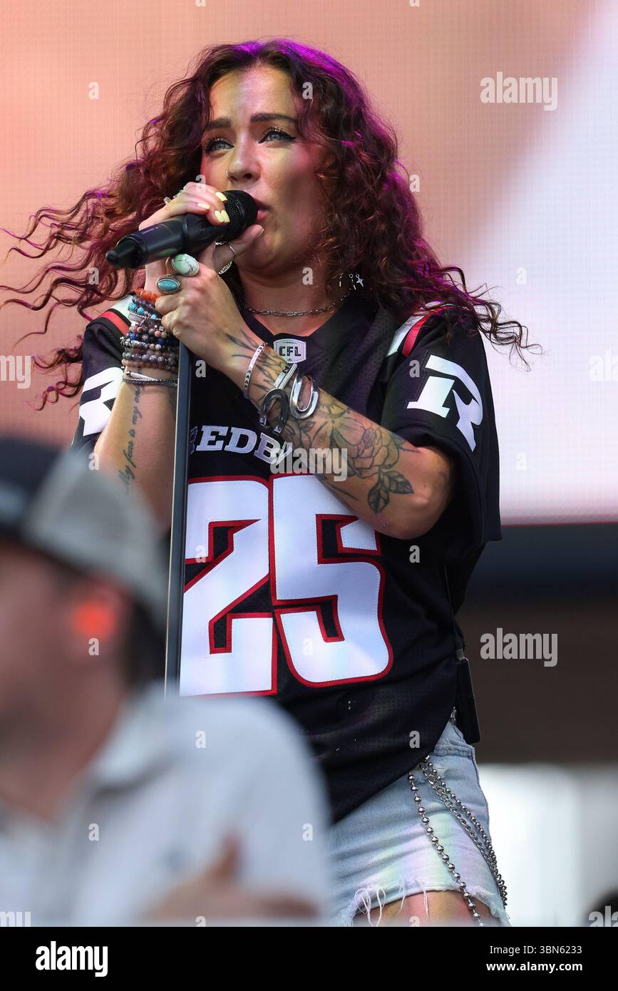 Ottawa, Canada. 29th June, 2025. JJ Wilde performs on stage prior to ...