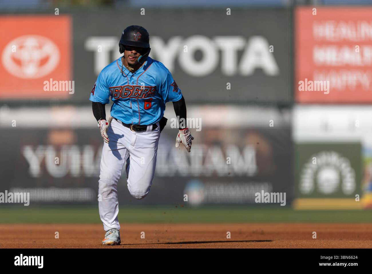 June 29, 2025: Inland Empire 66ers, Harold Coll (8) heads to third base ...