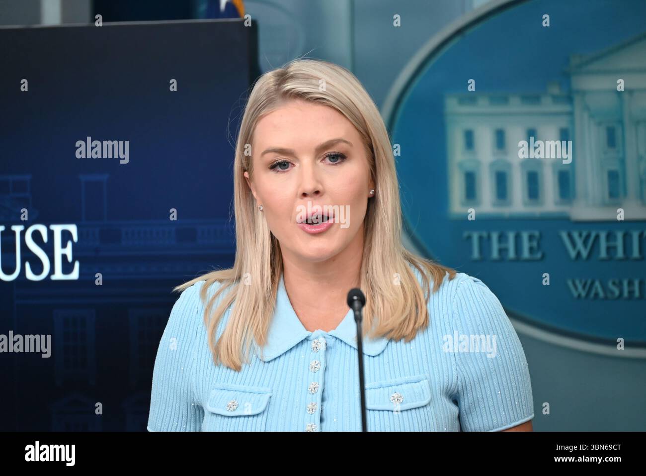 Karoline Leavitt Press Secretary speaks to a packed briefing room today ...