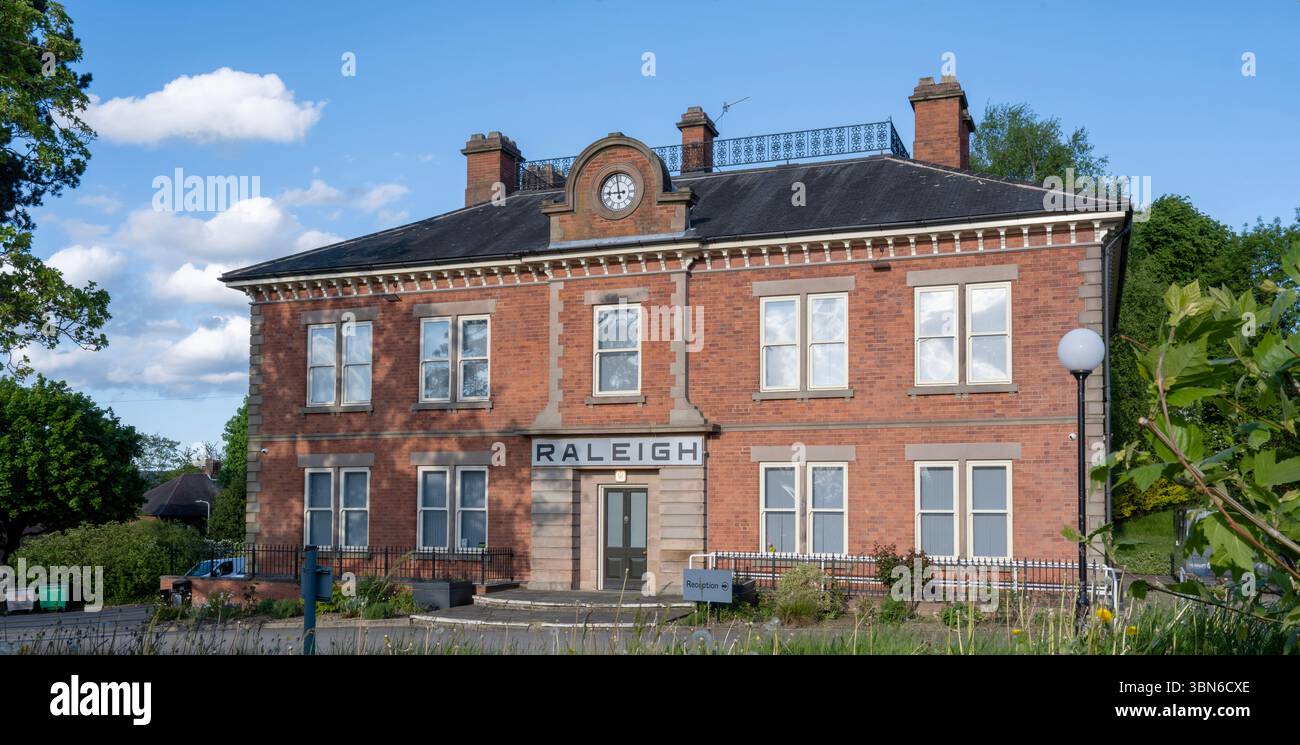 Durban House - UK Headquarters of bike manufacturer Raleigh, Mansfield ...