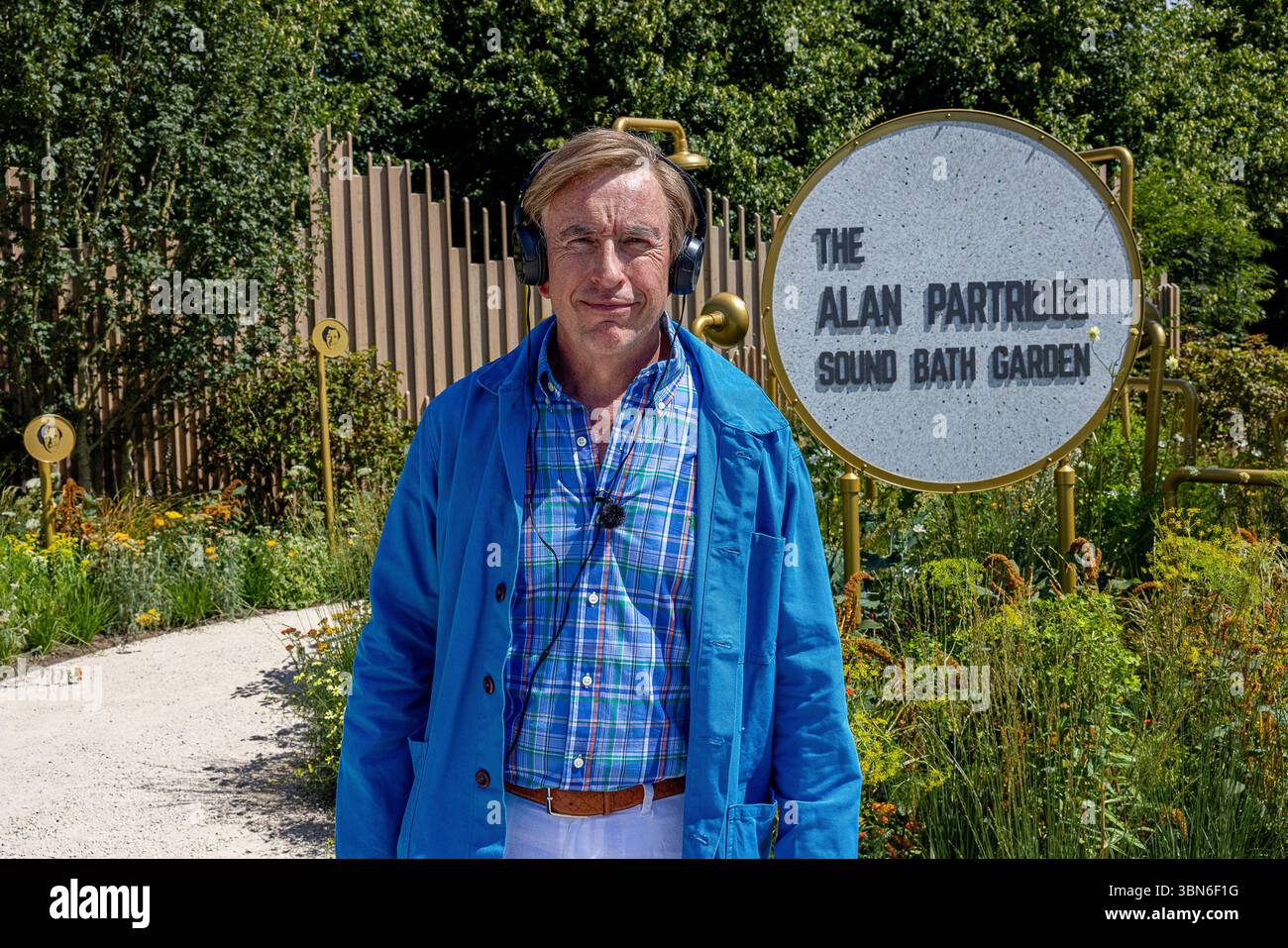 Steve Coogan was spotted filming in character as Alan Partridge at the ...