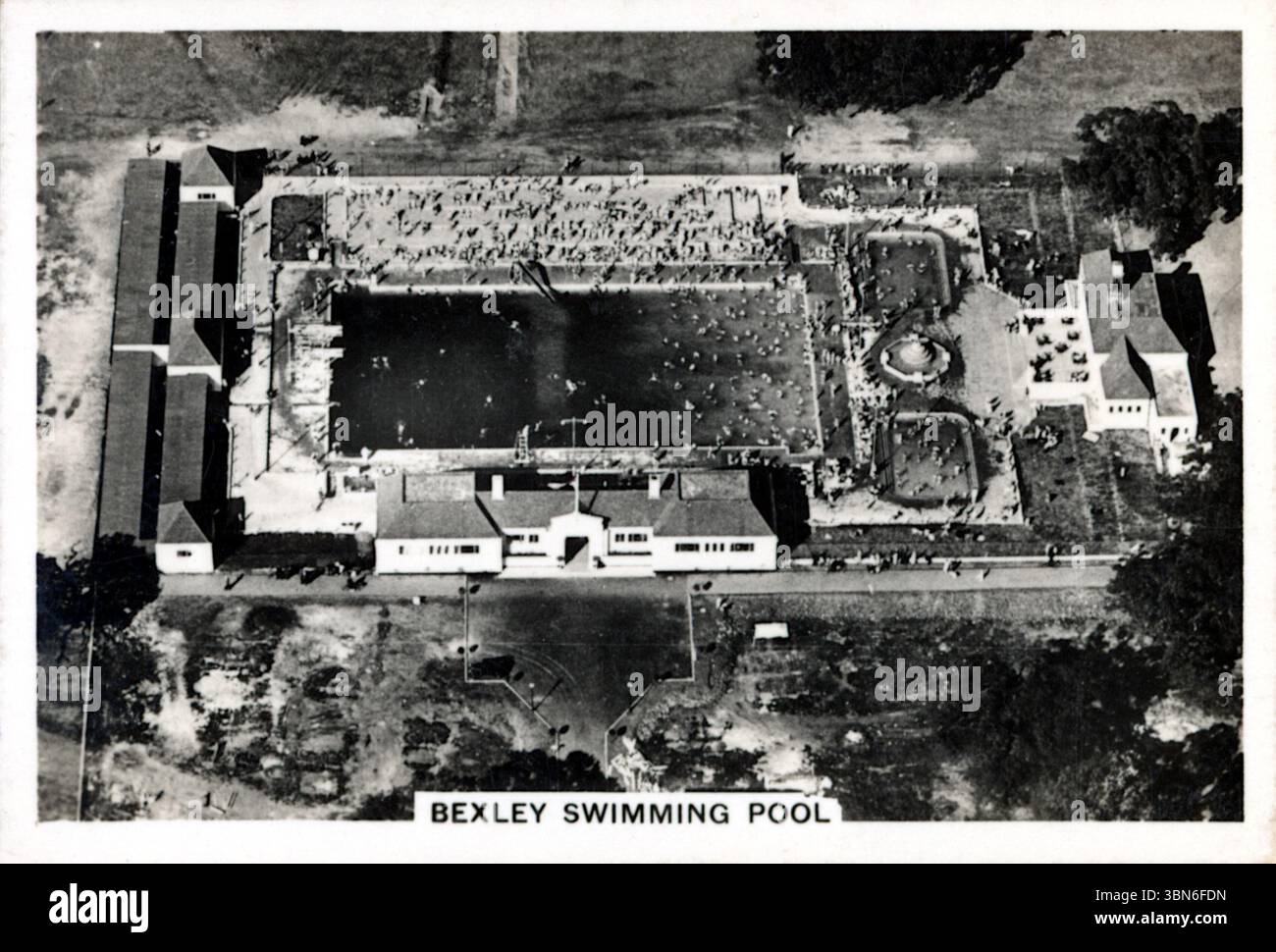 Bexley swimming pool hi-res stock photography and images - Alamy