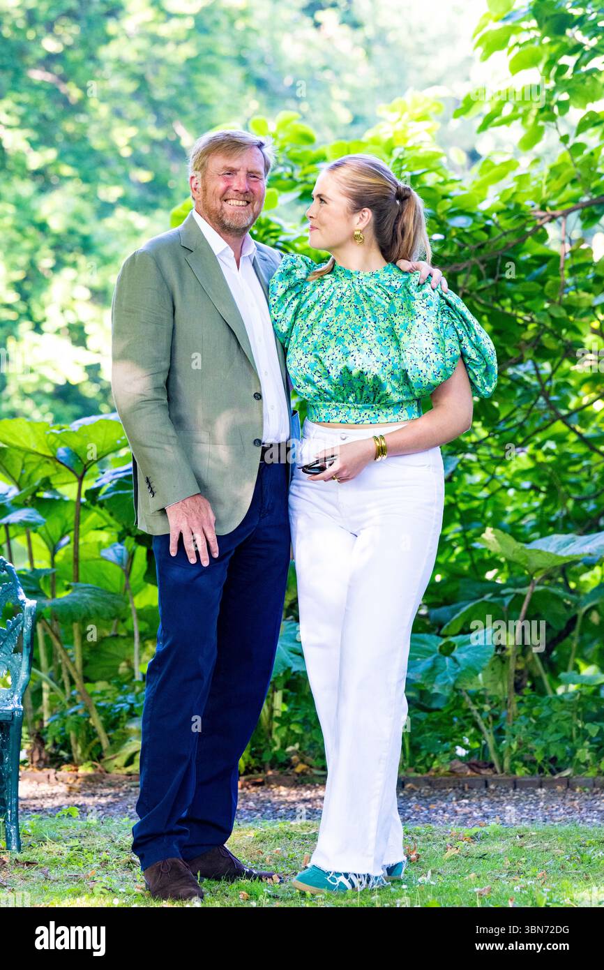 King Willem-Alexander, Princess Amalia during the annual summer photo ...