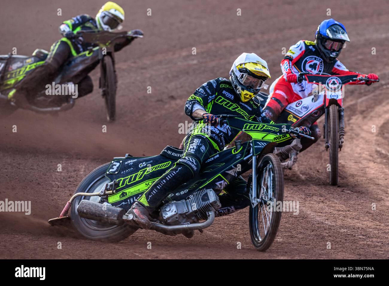 Ipswich Witches' Adam Ellis in White leading Belle Vue Aces' Zach Cook ...