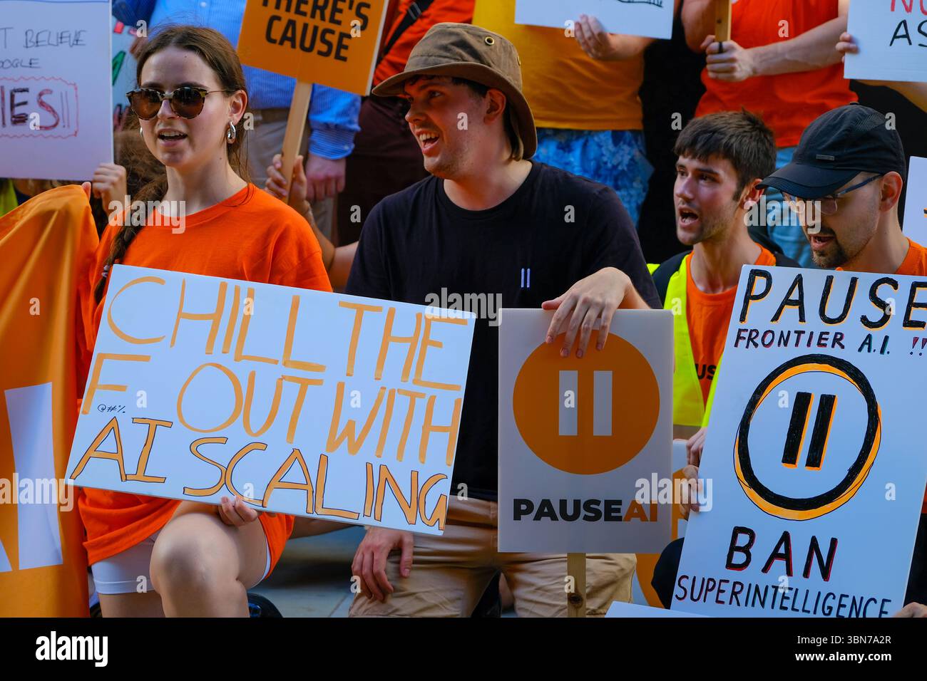 Pause AI activists protest outside Google DeepMind to demand greater ...