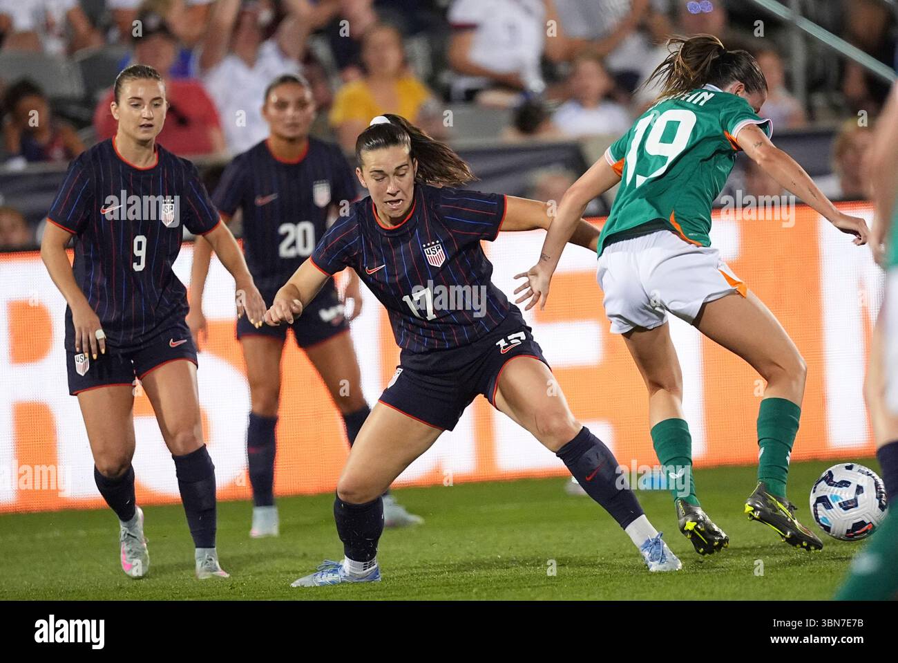 USA womens' national team midfielder Sam Coffey fights for control of ...