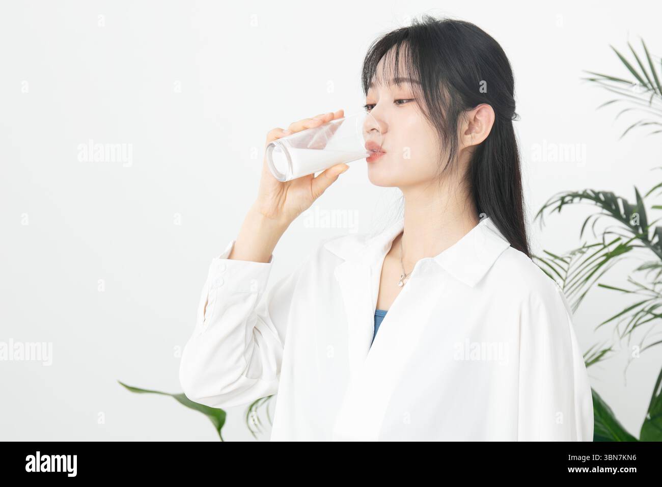 Gulping hi-res stock photography and images - Alamy
