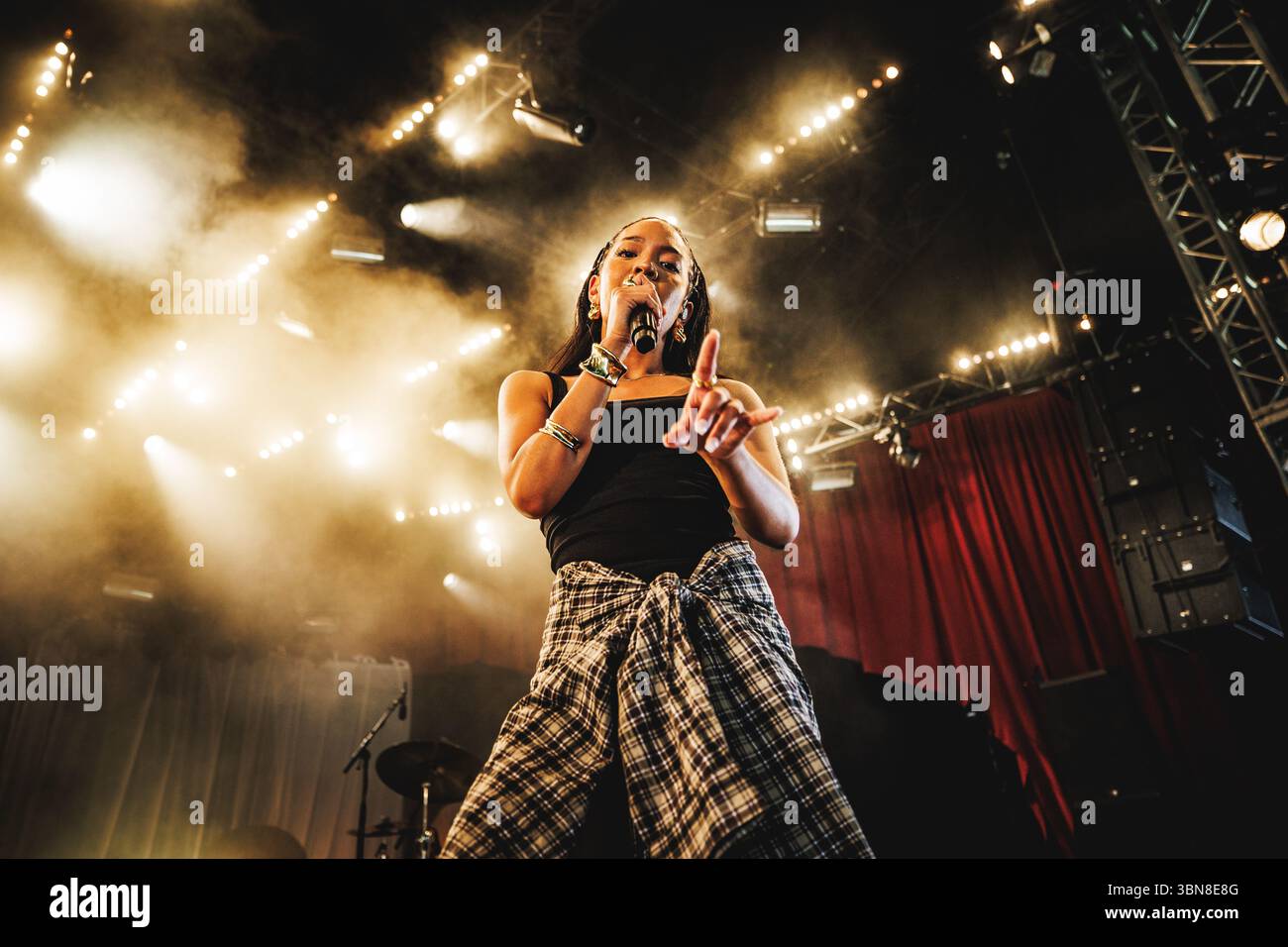 Hillari alison conlu hi-res stock photography and images - Alamy