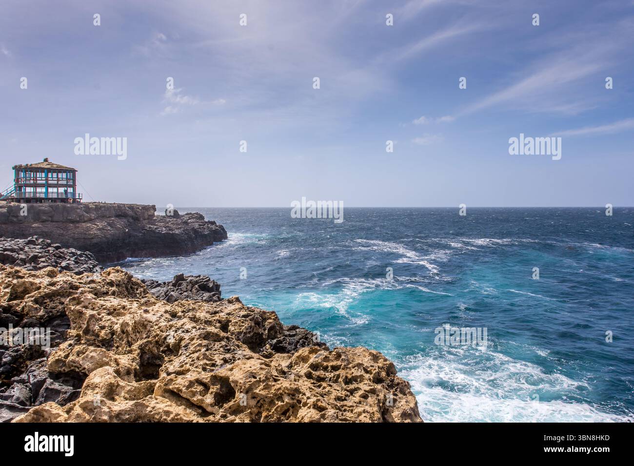 Dramatic coastal cliffs ocean waves hi-res stock photography and images ...