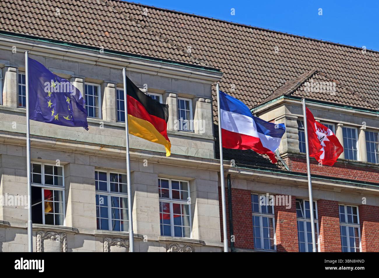 Flagpoles with flags hi-res stock photography and images - Alamy