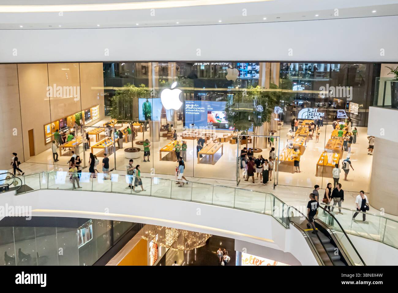 Iconsiam and apple store logo hi-res stock photography and images - Alamy