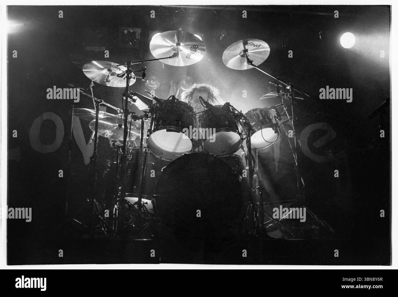 The cult band 90s hi-res stock photography and images - Alamy