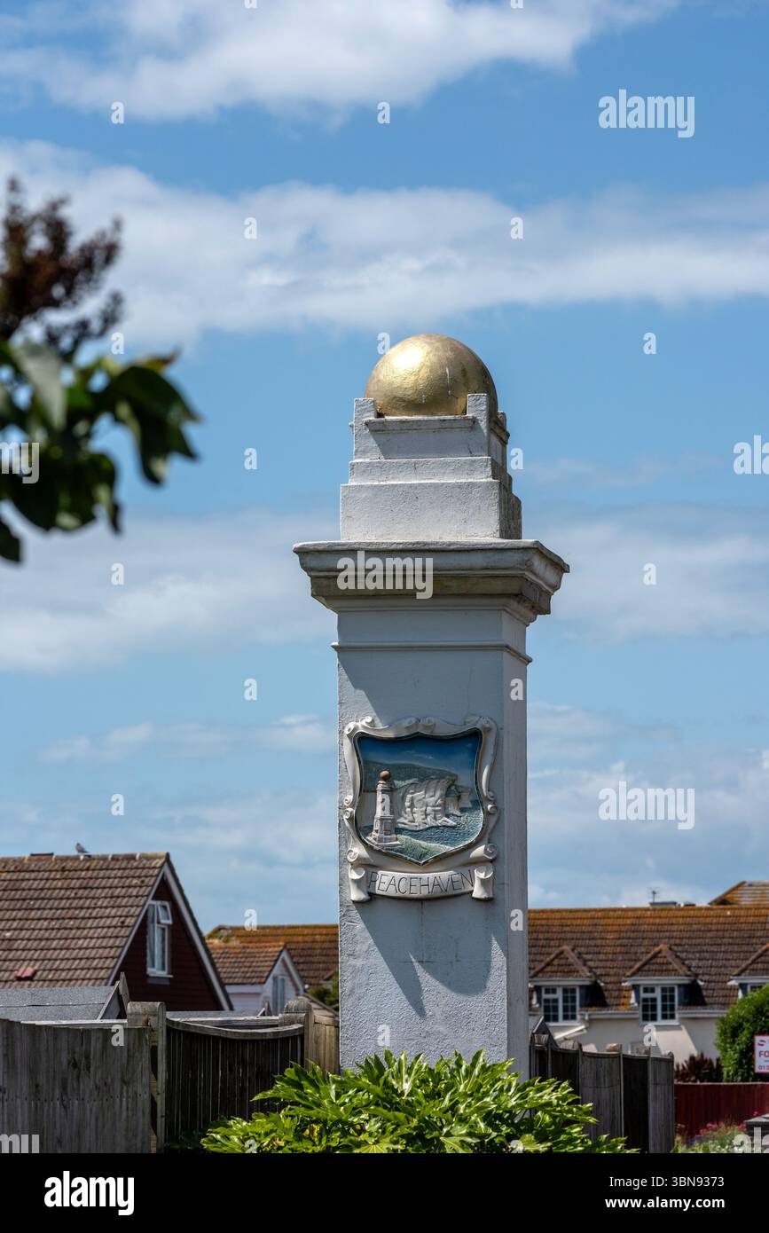 Peacehaven, June 2nd 2025: Peacehaven Estate boundary pillar Stock ...