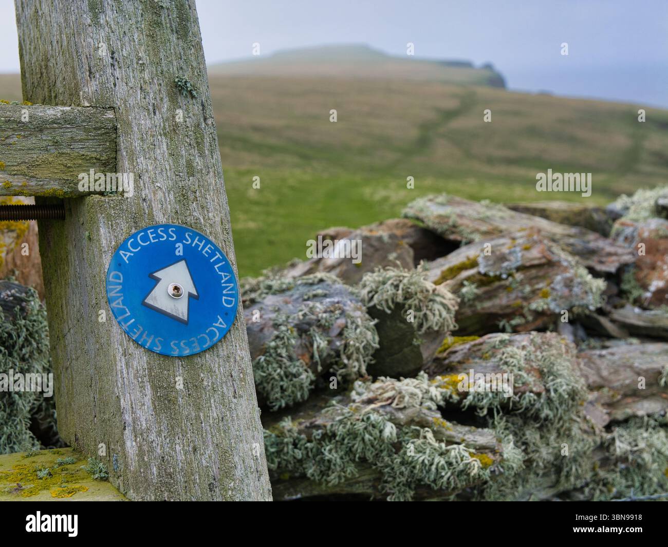 Access shetland sign hi-res stock photography and images - Alamy