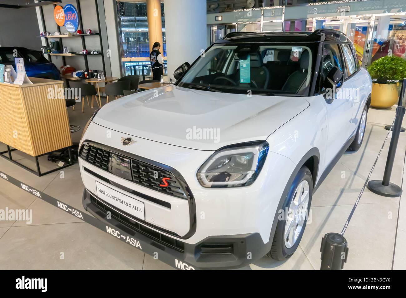 Mini countryman 2025 hi-res stock photography and images - Alamy