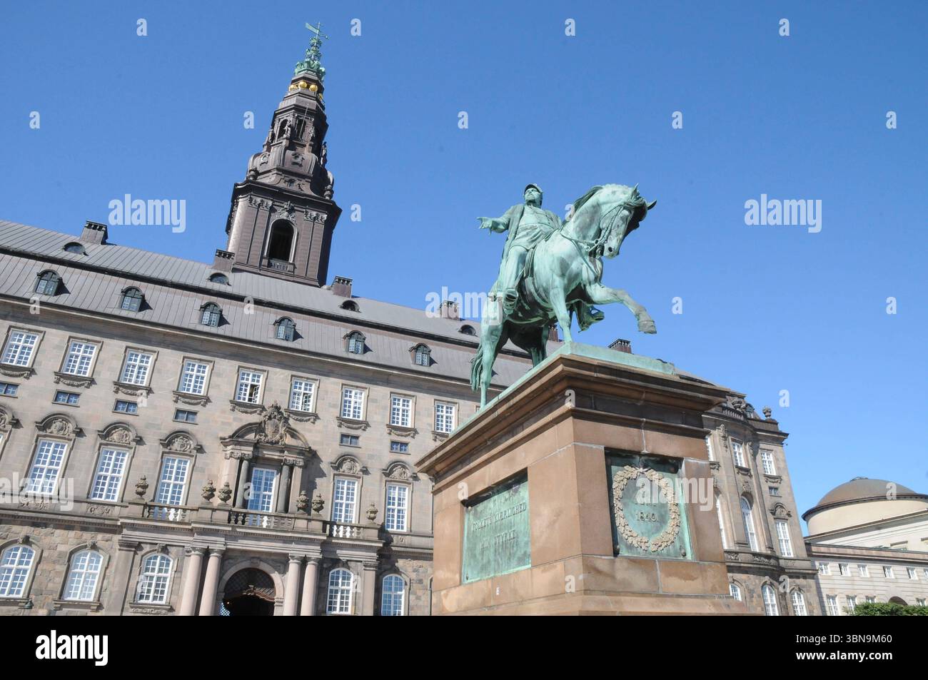 Copenhaen /Denamrk /O1 JULY 2025 /Statue of king frederikVII of denmark ...