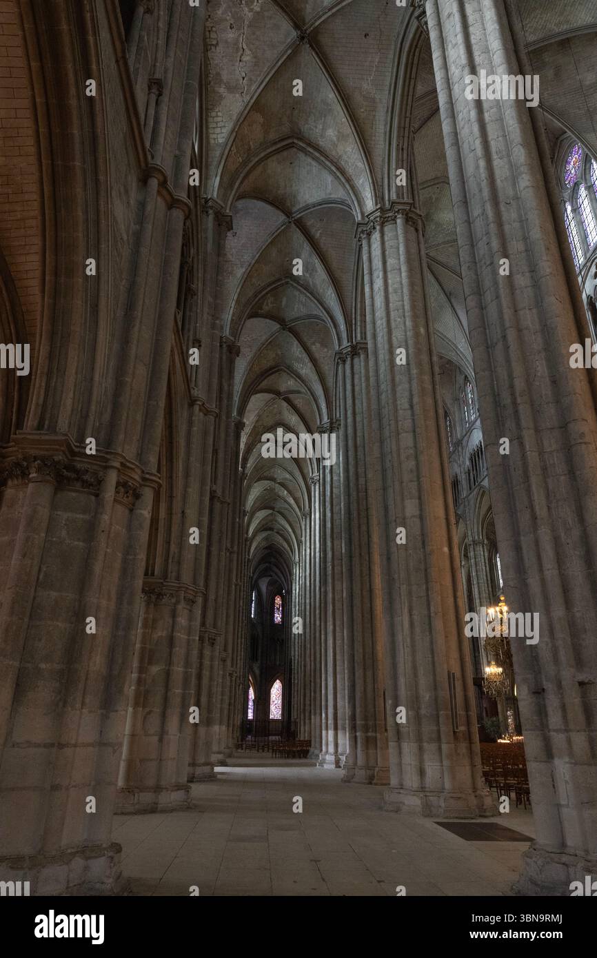 One of the four side-aisles in the XIIth century Gothic Saint Etienne ...