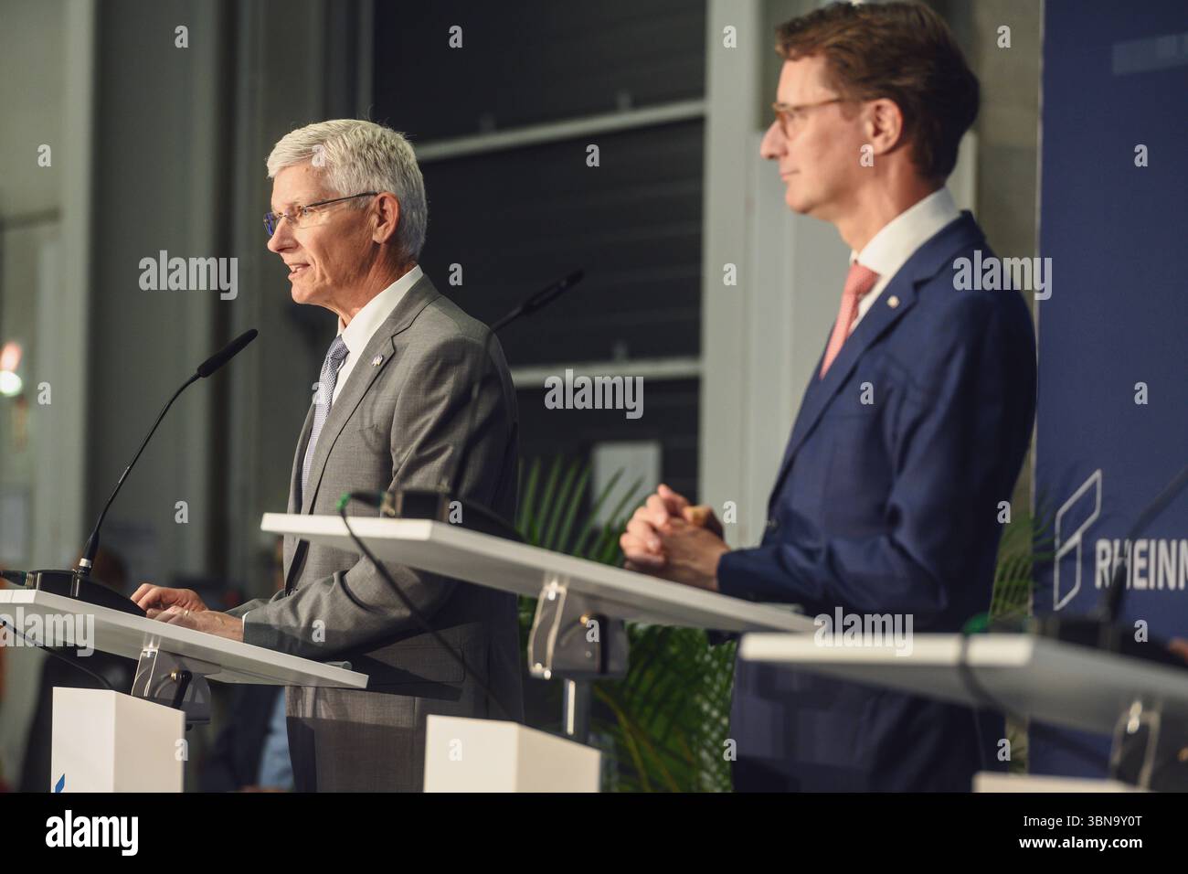 Informationsbesuch von Ministerpräsident Hendrik Wüst MdL anlässlich ...