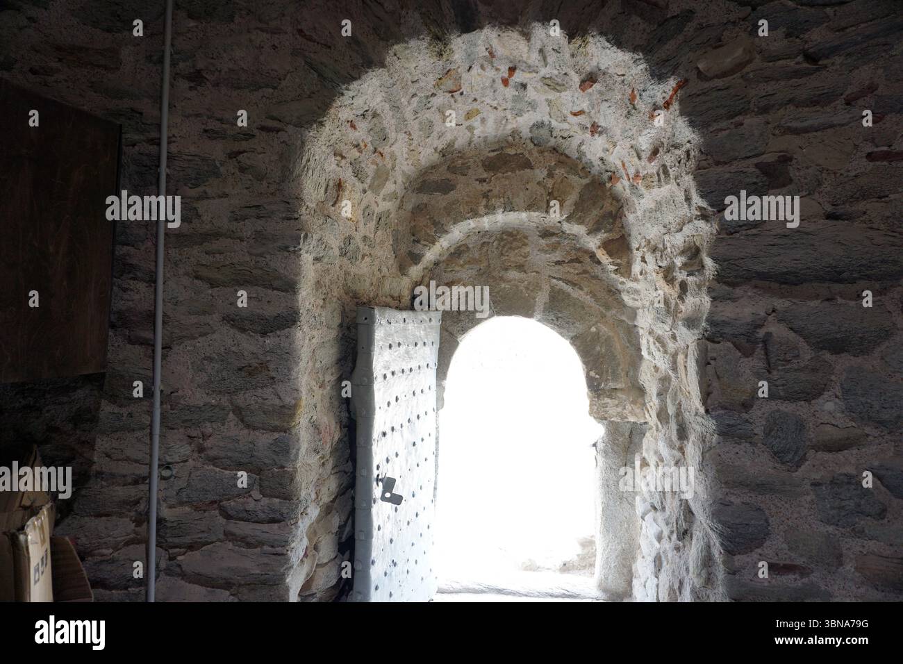 Open archway creates hi-res stock photography and images - Alamy