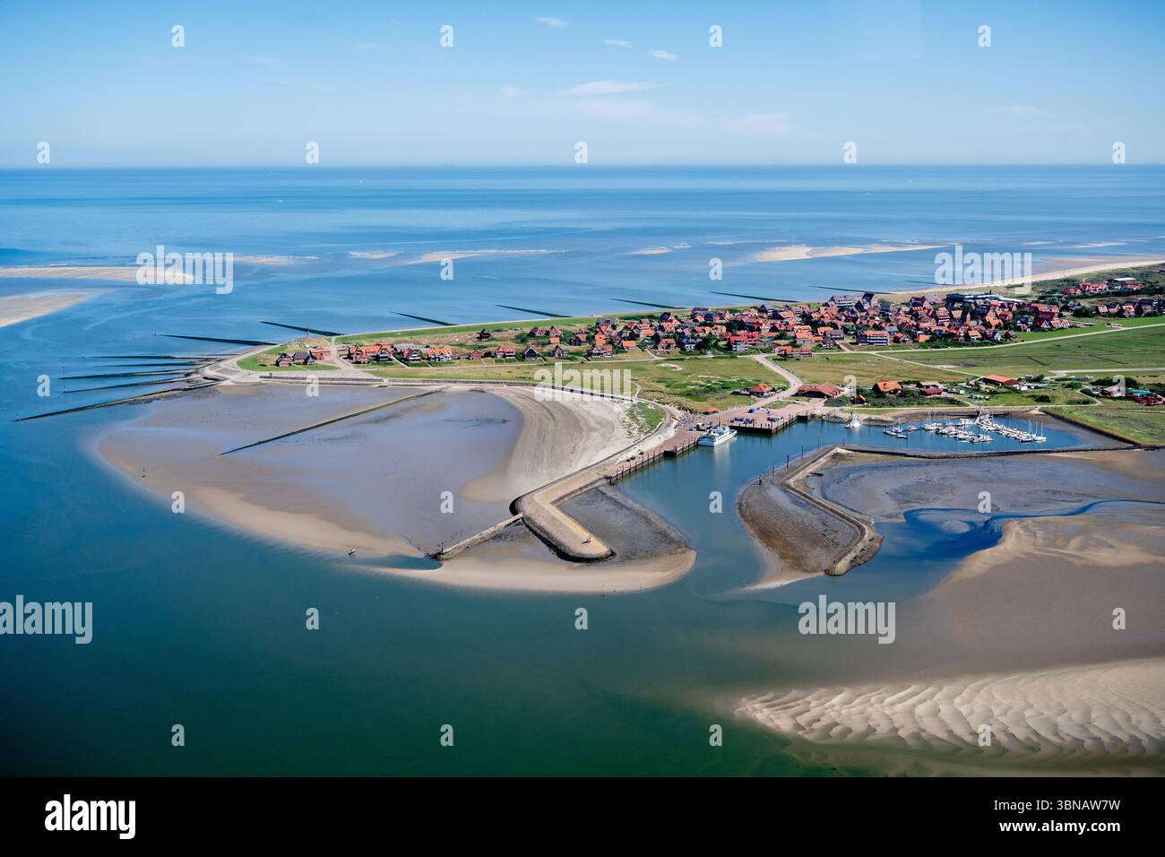 01 July 2025, Lower Saxony, Baltrum: The ferry "Baltrum I" of the ...
