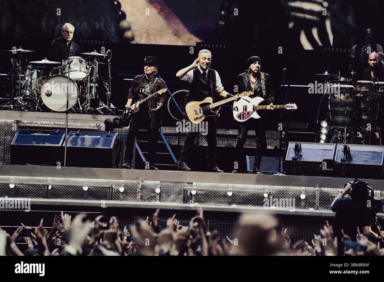 Music Concert - Bruce Springsteen Bruce Springsteen on stage with band ...